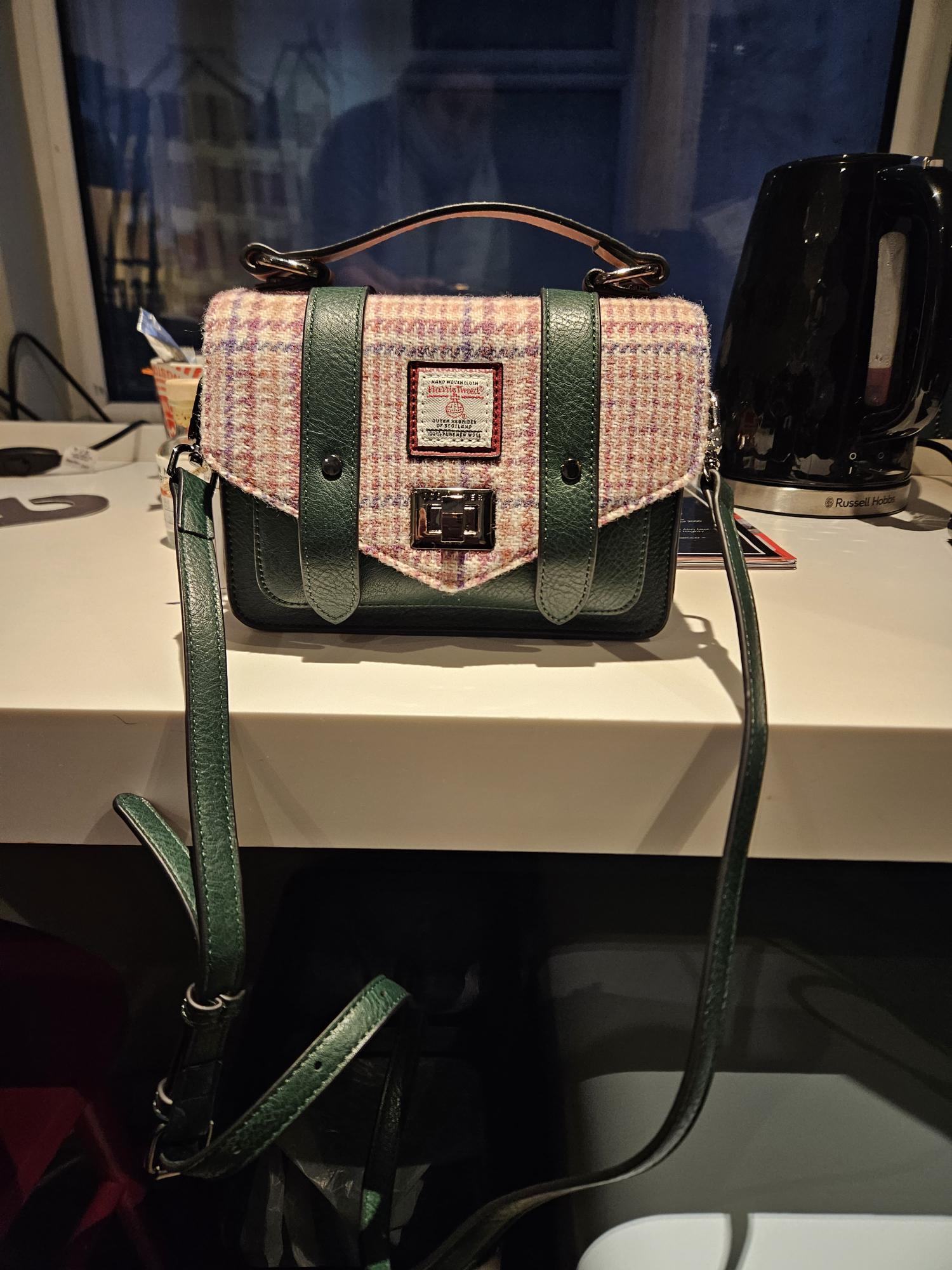 Islander Bag Workshop | Brendan Vacations US